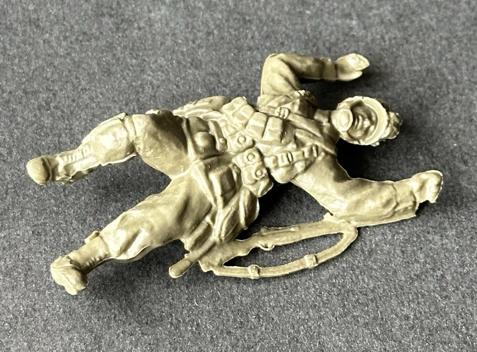 Conte Collectibles 1:32 WWII US Airborne Paratroopers 16 x Soldiers D ...