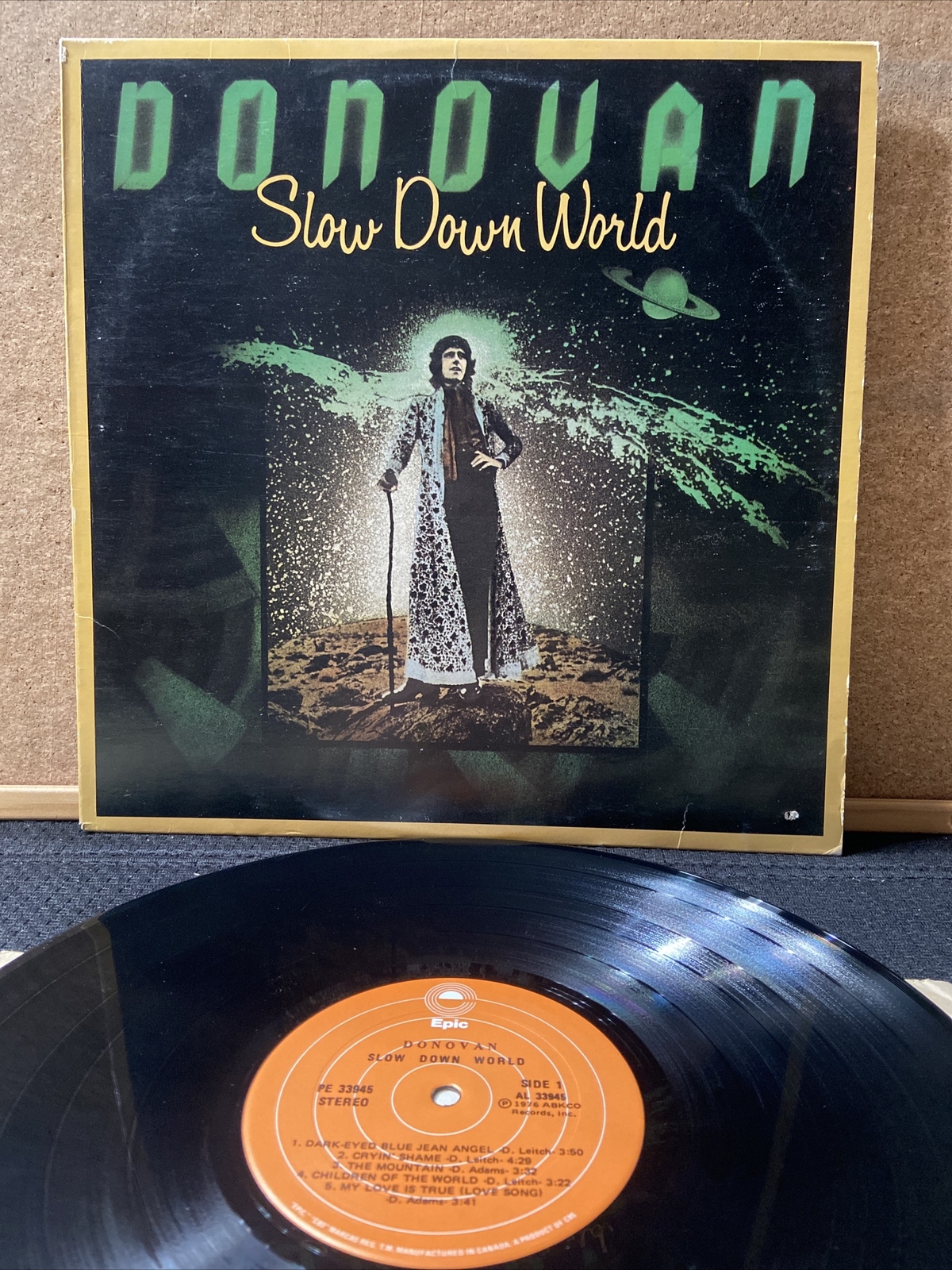 DONOVAN- SLOW DOWN WORLD LP. Epic Records PE 33945/CANADIAN IMPORT 1976 ...
