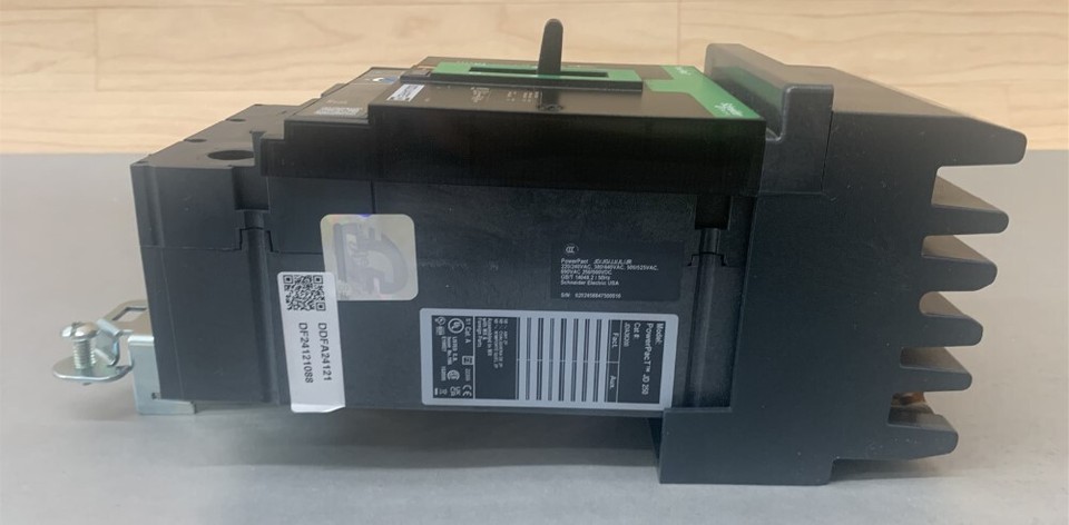 Square D PowerPacT JD 250 JDA36200 600V 200A 3P I-Line Circuit Breaker ...