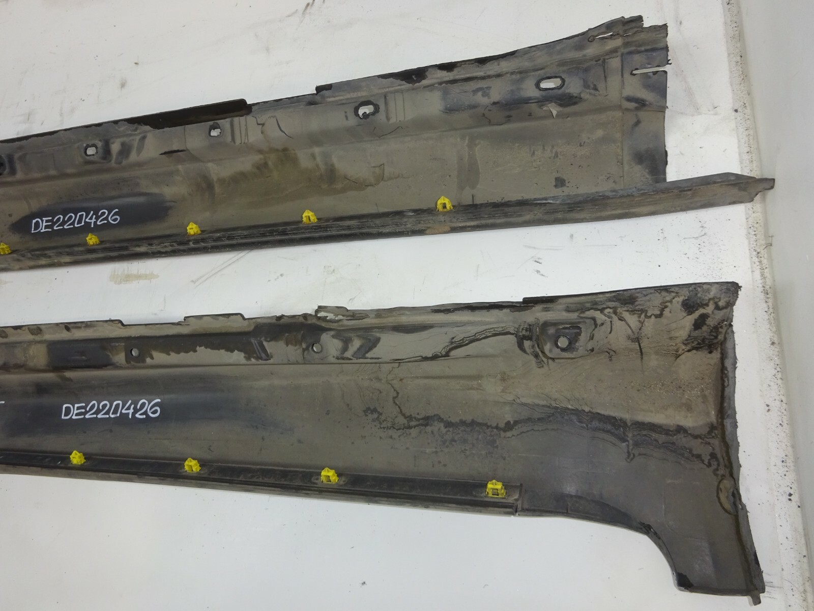 2003-2012 Volvo XC90 Left Right Skirt Rocker Panel Trim Molding Set OEM ...