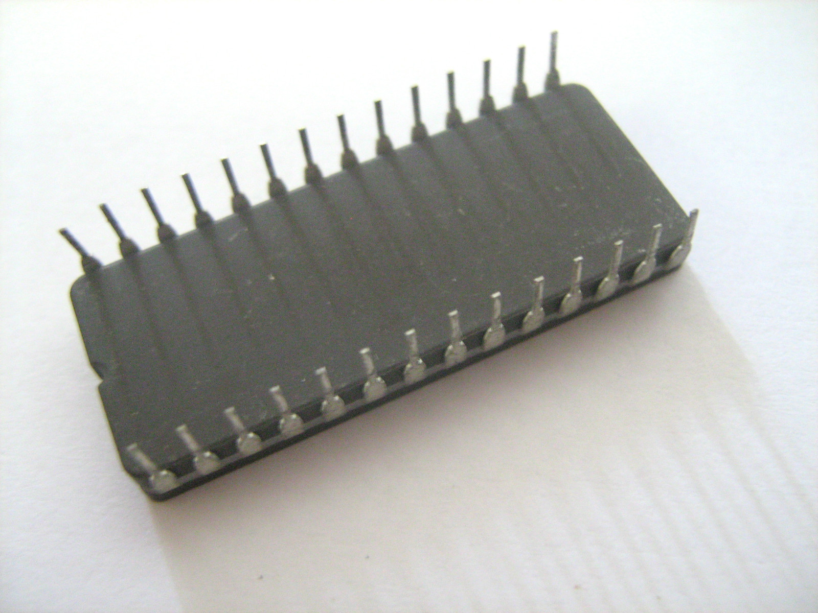 HITACHI SEMI HN4827128G-30 HN4827128G IC 28 Pin EPROM - Lot of 3 Pcs ...