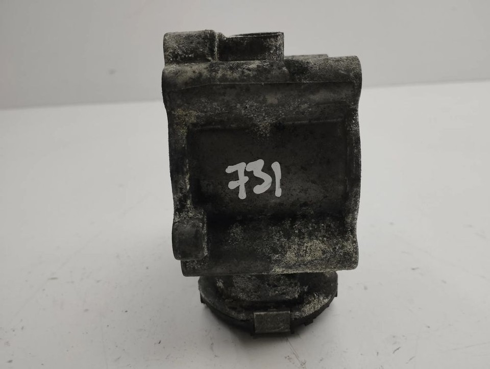 Mercedes-Benz CLS C218 X218 2014 Throttle Body Valve Intake Flap ...