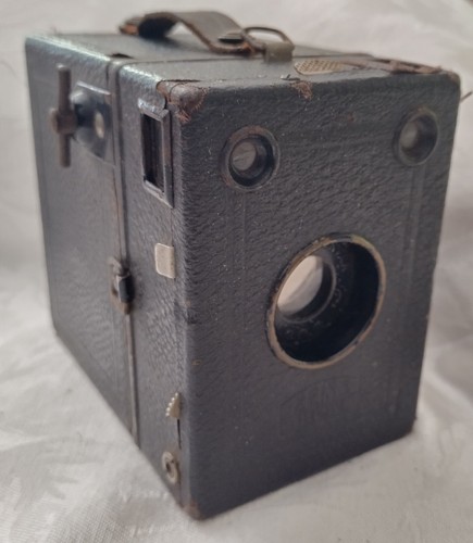 Vintage 1930s Camera: Zeiss Ikon Box Tengor 54/2 with Goerz Frontar ...
