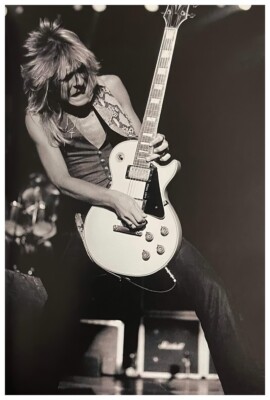 Randy Rhoads Poster 24x36 Inch Iconic Photo ULTRA Rare Wall Art Print ...