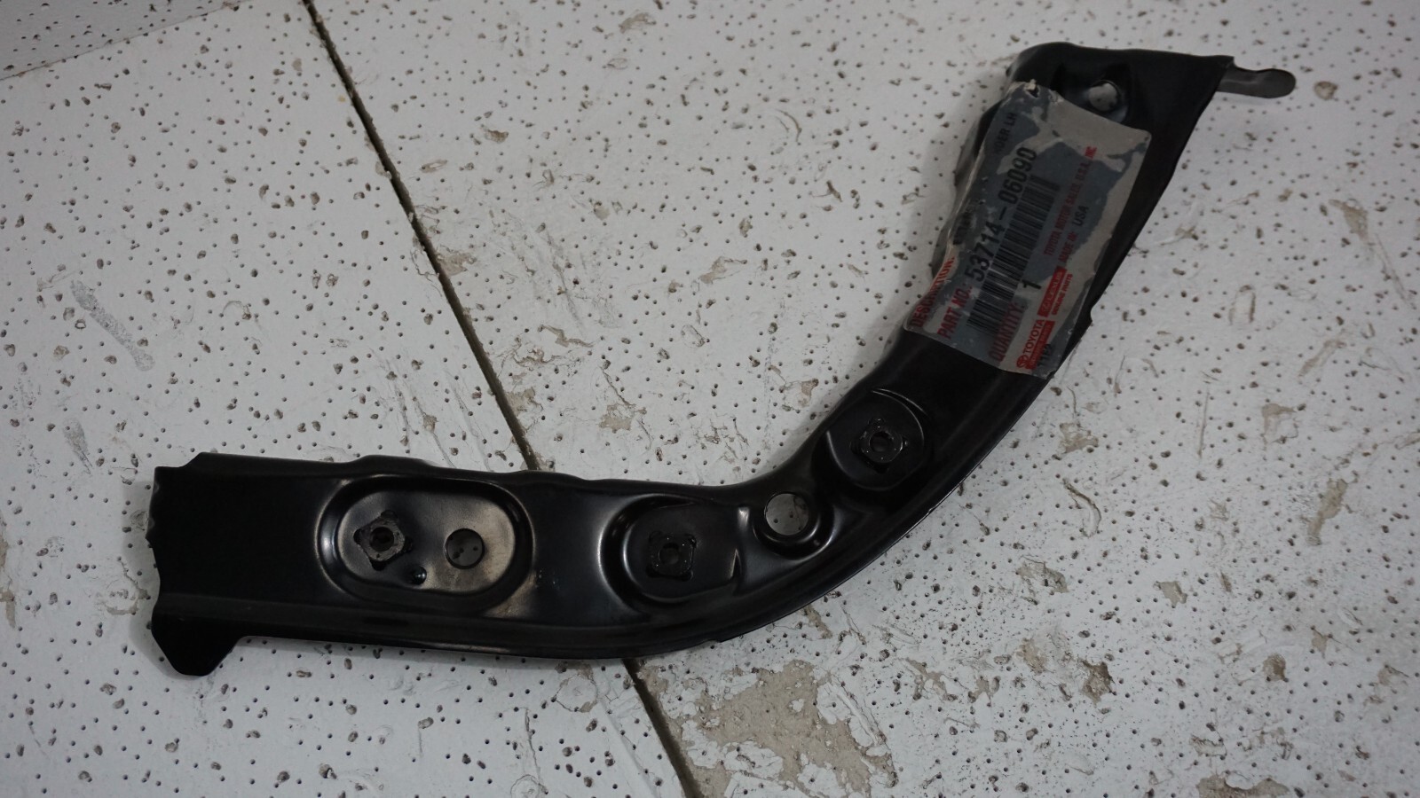 Genuine OEM Toyota Lexus 53714-06090 Driver Front Fender Extension | eBay