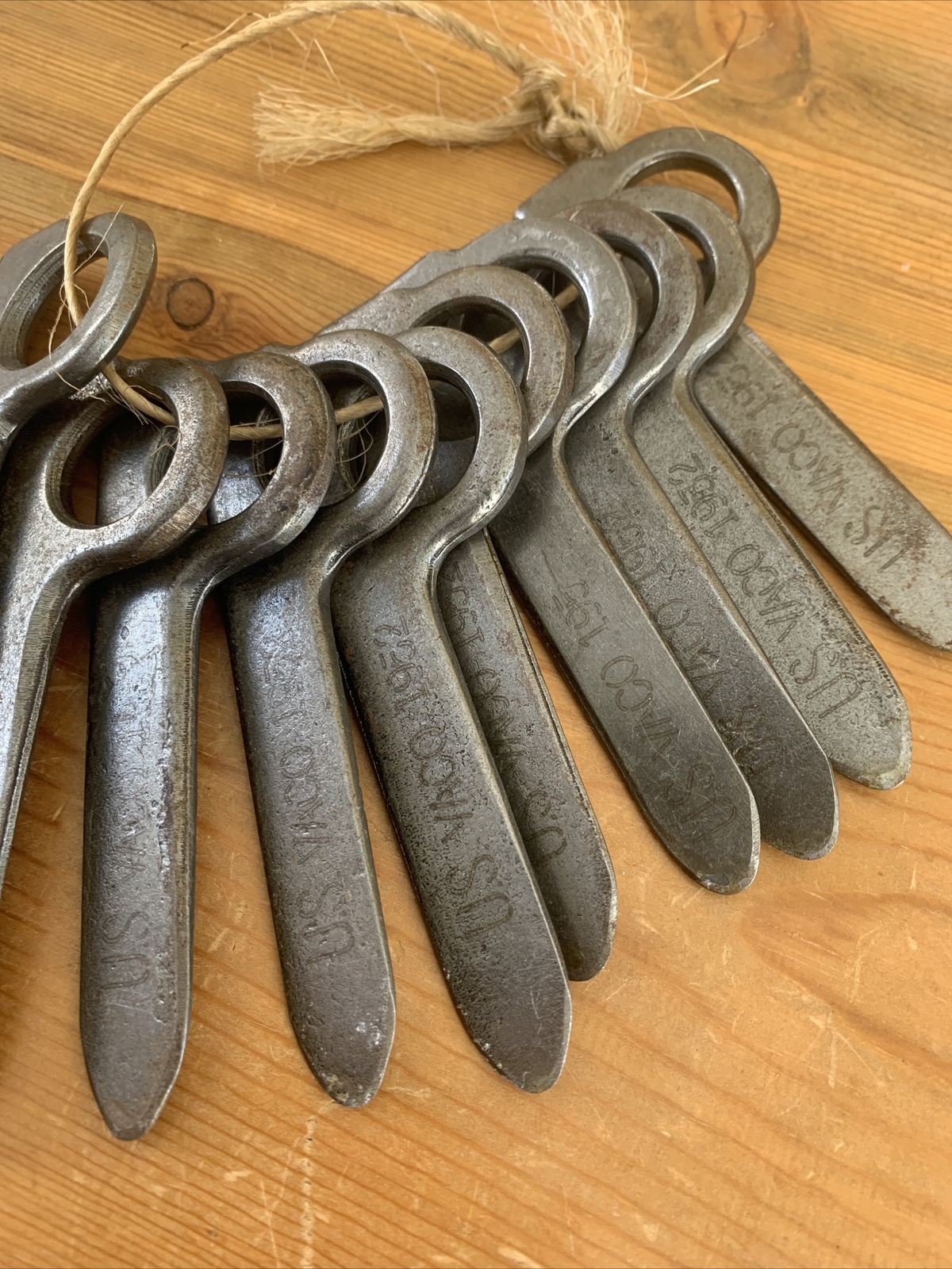 Vintage U.S. Military Vaco 1952 Set Of 10 Pitons - Yellowstone/Yosemite ...
