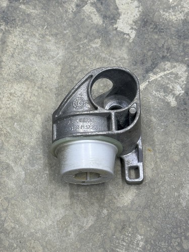 15 16 17 OEM Chrysler 200 Exhaust Bracket Retainer Unit 68233484AA ...