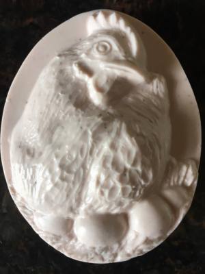 HANDMADE CHICKEN SOAP BAR WITH EXFOLIATING APRICOT SEED crazy chickens ...