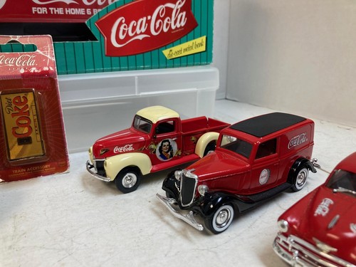 Coca-Cola O Scale lot of 10: 9 Coca-Cola Trucks w/ diet Coke Vending ...
