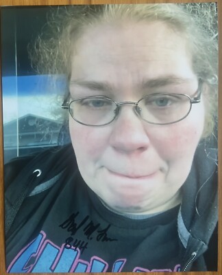 GAIL LEWIS SIGNED 8x10 PHOTO WALMART EMPLOYEE #844 RARE! TIKTOK (PROOF ...