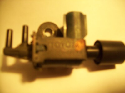 1989-95 TOYOTA PICKUP TRUCK/ 4RUNNER 22RE VSV VACUUM SWITCH VALVE ...