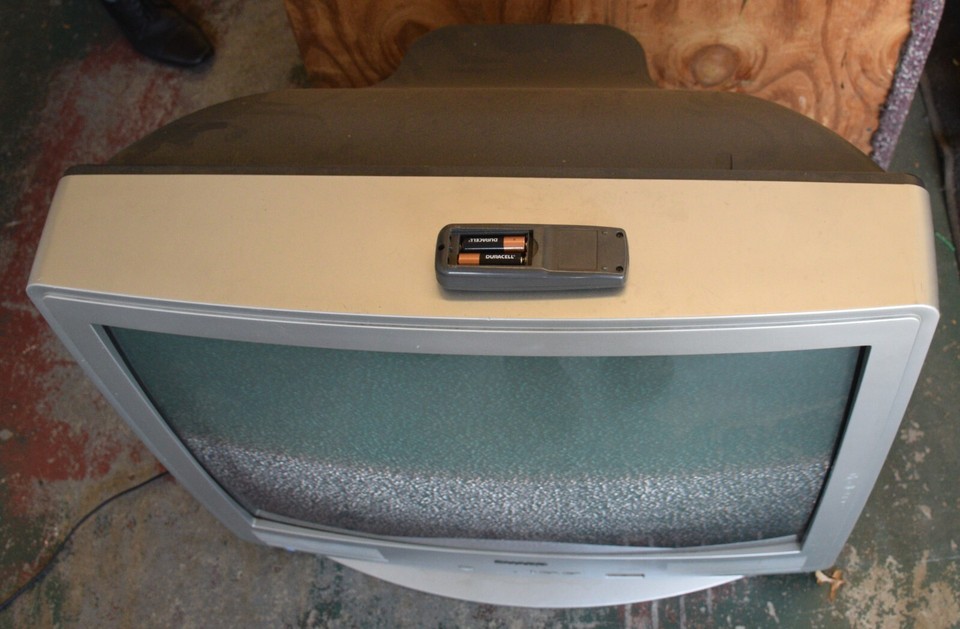 SHARP 32SC260 32" CRT TV WITH COMPONENT INPUTS VINTAGE GAMING | eBay