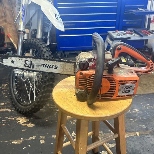 STIHL 009 Chainsaw with 14" Bar and Chain / Parts or Repair/ Does not ...