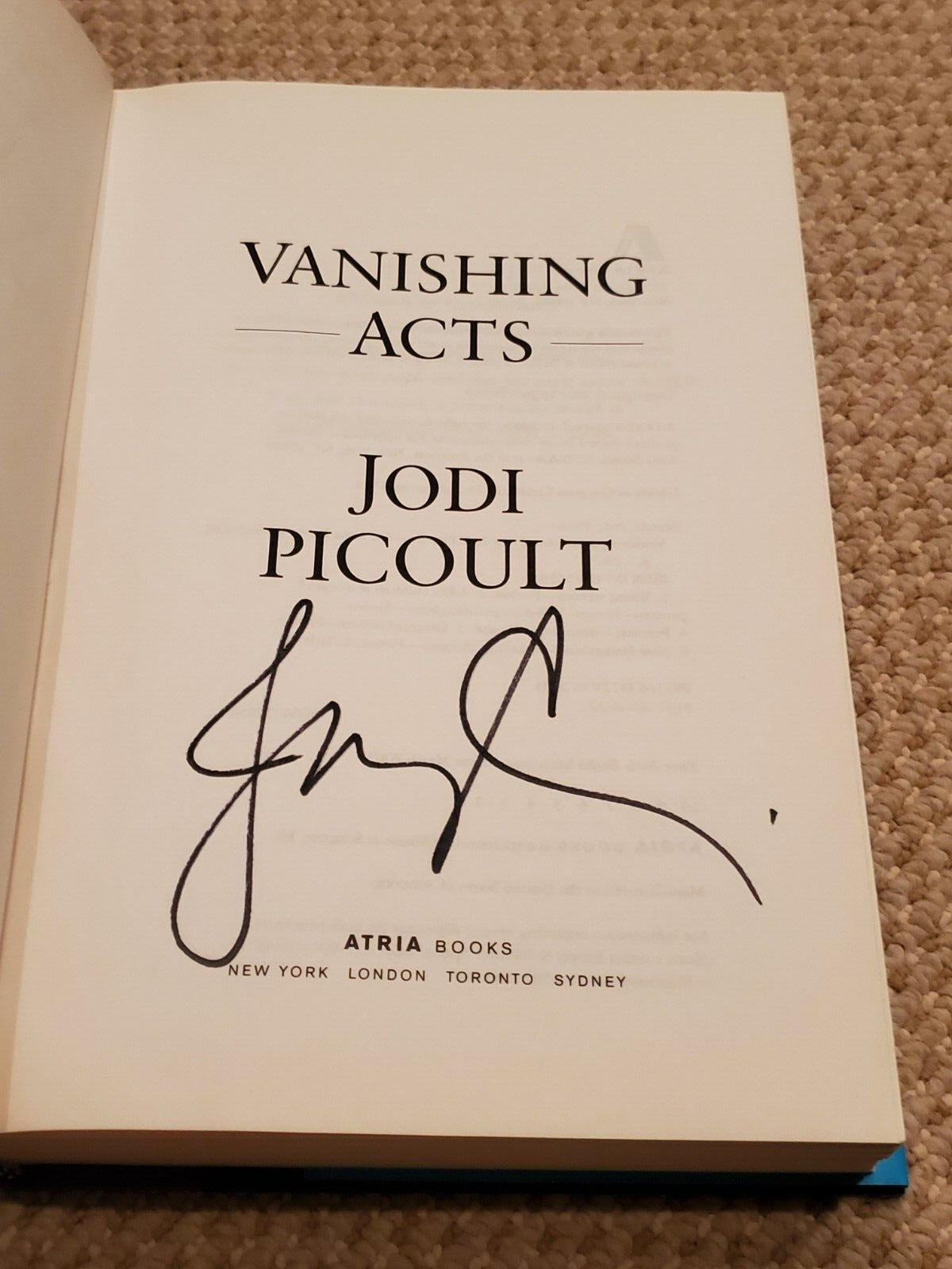Jodi Picoult - SIGNED signature only - Vanishing Acts - 1st/1st ...
