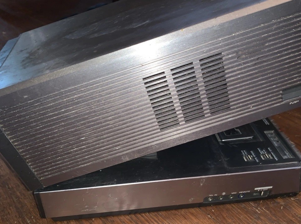 The Sony KV-4100 Trinitron TV/AM/FM radio/cassette player | eBay