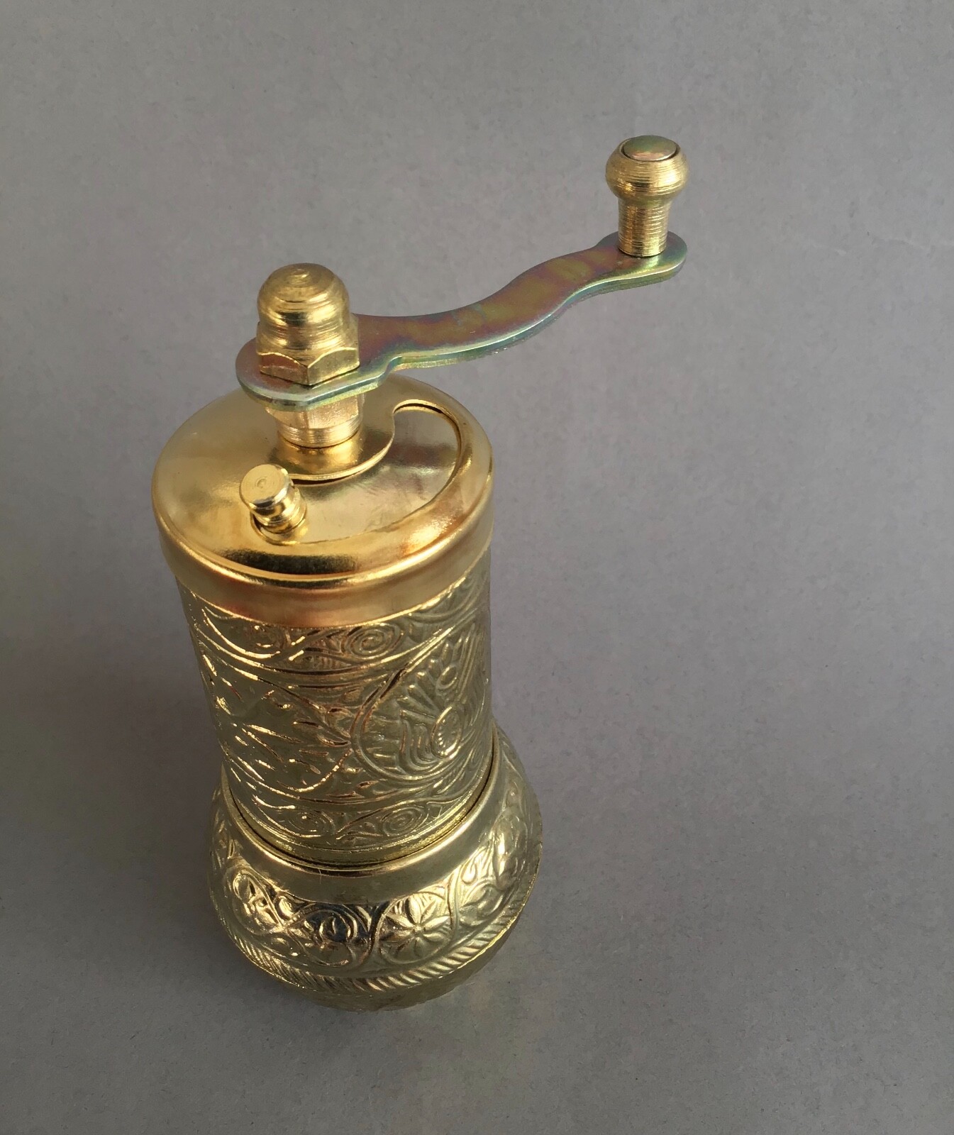 Traditional Turkish Pepper Grinder, Small Vintage Look Mill, 6 Colour ...