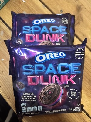 *2* OREO Space Dunk Chocolate Cosmic Popping Sandwich Cookies, Limited ...
