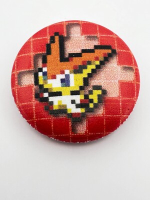 Victini Pokemon Pinback Button Can Badge Japanese Nintendo Pixel art ...