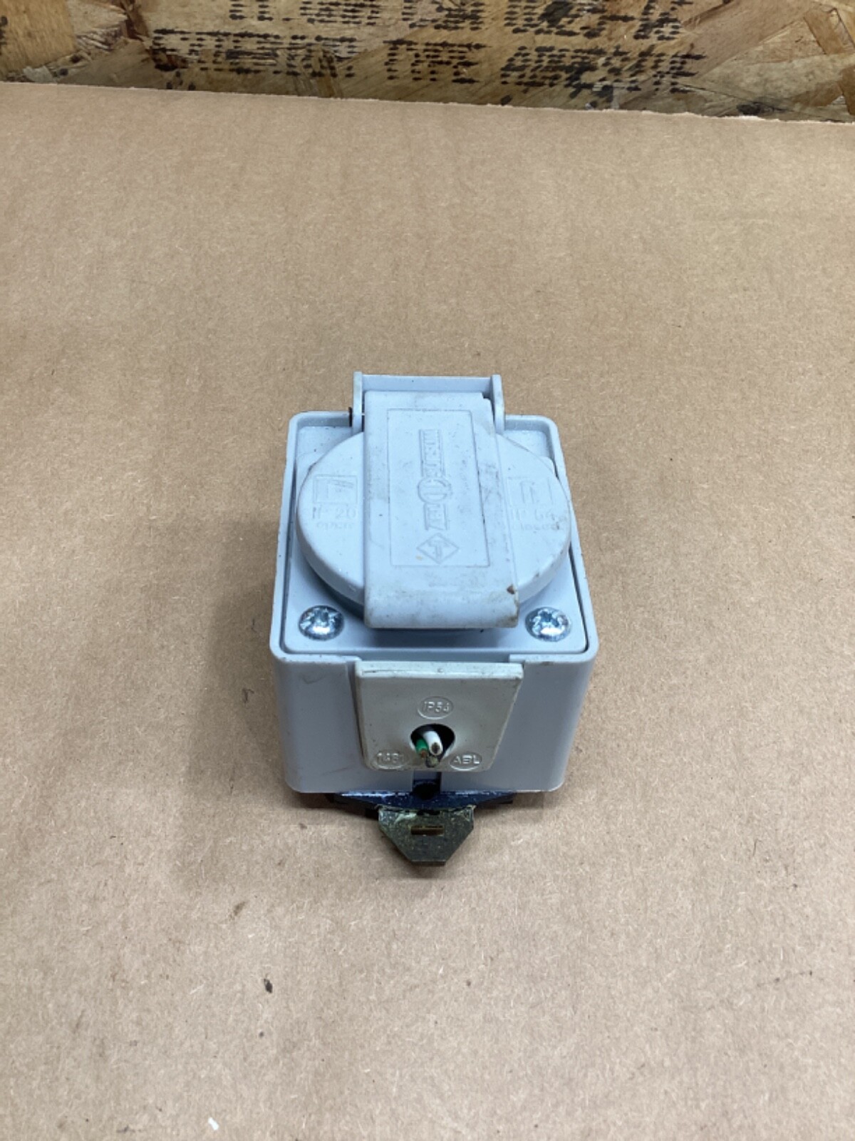 ABL SURSUM FEMALE ELECTRICAL SOCKET RECEPTACLE IP54 UL12506 20MK ...
