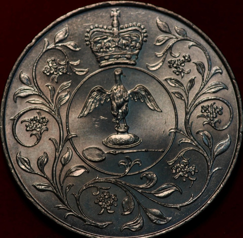 Uncirculated 1977 Great Britain Crown Clad Foreign Coin | eBay