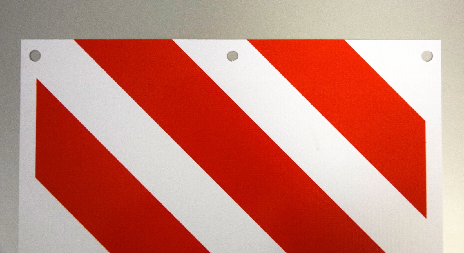 TAIL LIFT WARNING FLAGS / PLATFORM MARKER FLAGS ( Left and Right ) FIVE ...