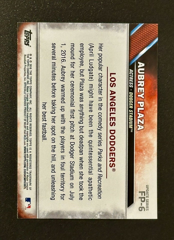 2016 Topps Aubrey Plaza Parks Rec FIRST PITCH Card #FP-6 - Dodgers | eBay