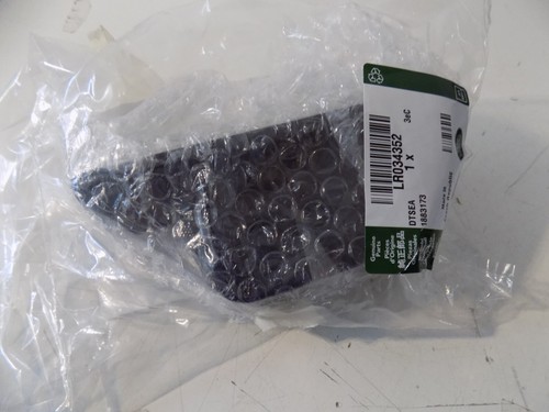 Genuine Range Rover Sport & Velar Tailgate Latch Cover LR034352 | eBay UK