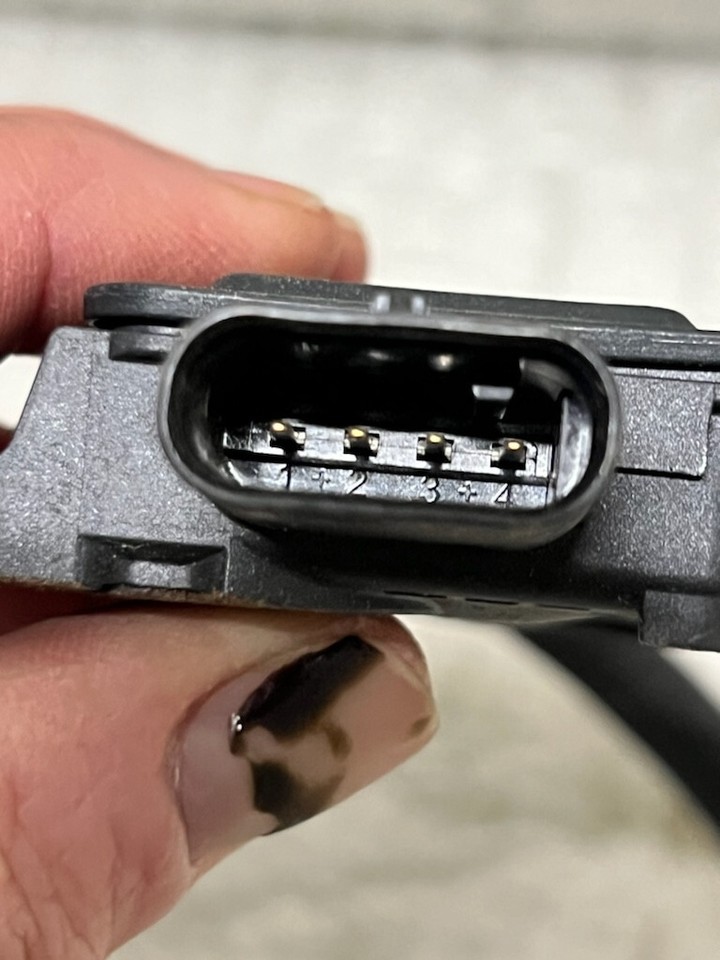 2024 GMC Sierra Chevrolet Silverado 6.6L Diesel NOX Sensor 12731772 New ...