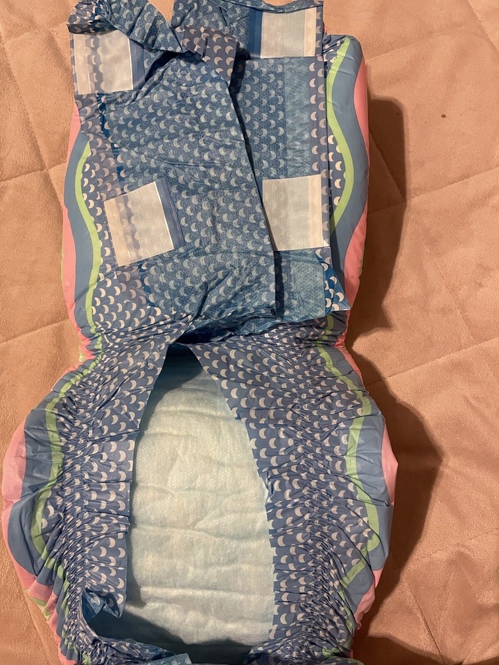 Adult Diaper original tykables Waddler overnight with plastic landing ...