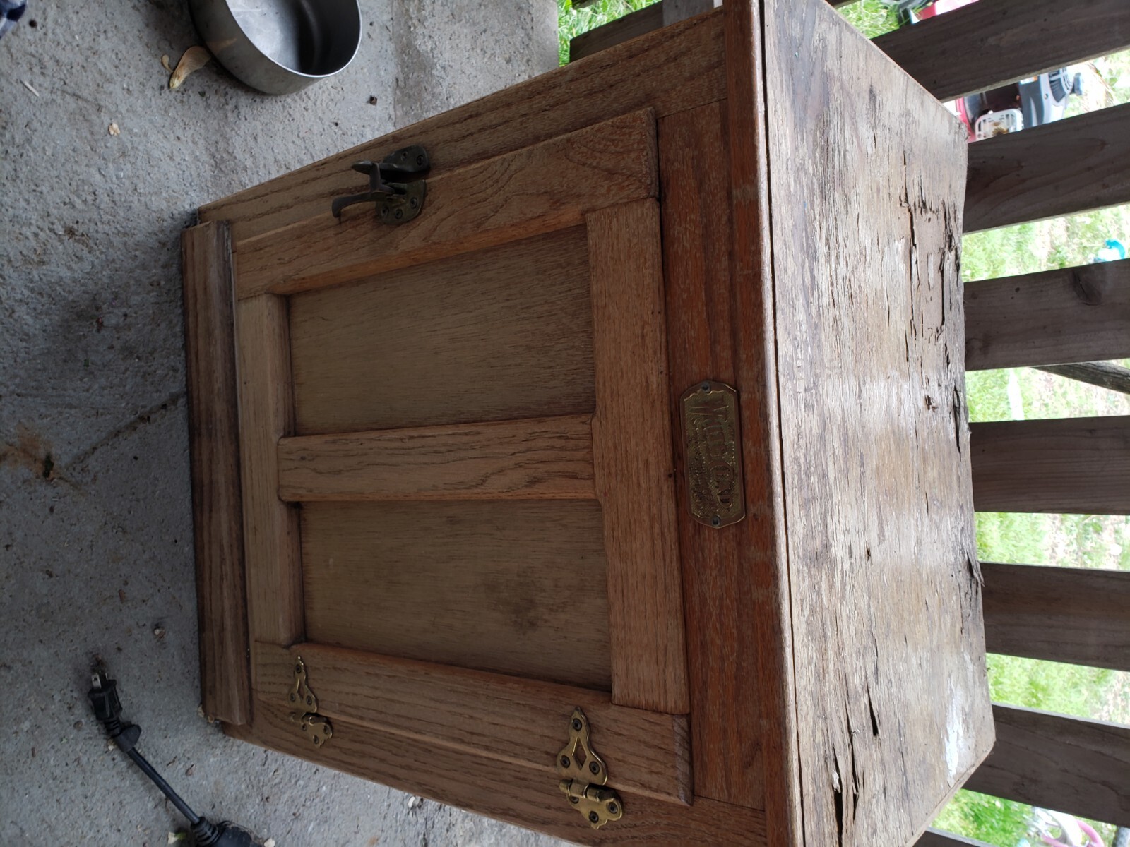 White Clad Ice Box Chest End Table, Simmons Hardware St. Louis ...