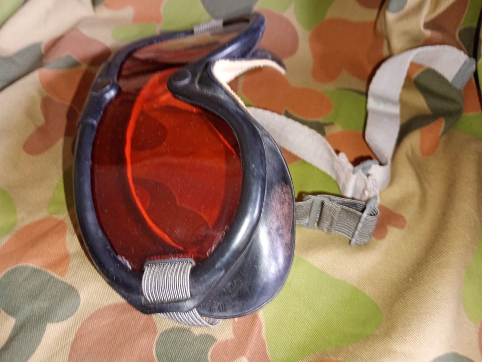 Genuine Vintage WWII Goggles - Polaroid Aviation Goggle No 1065 (B8 ...