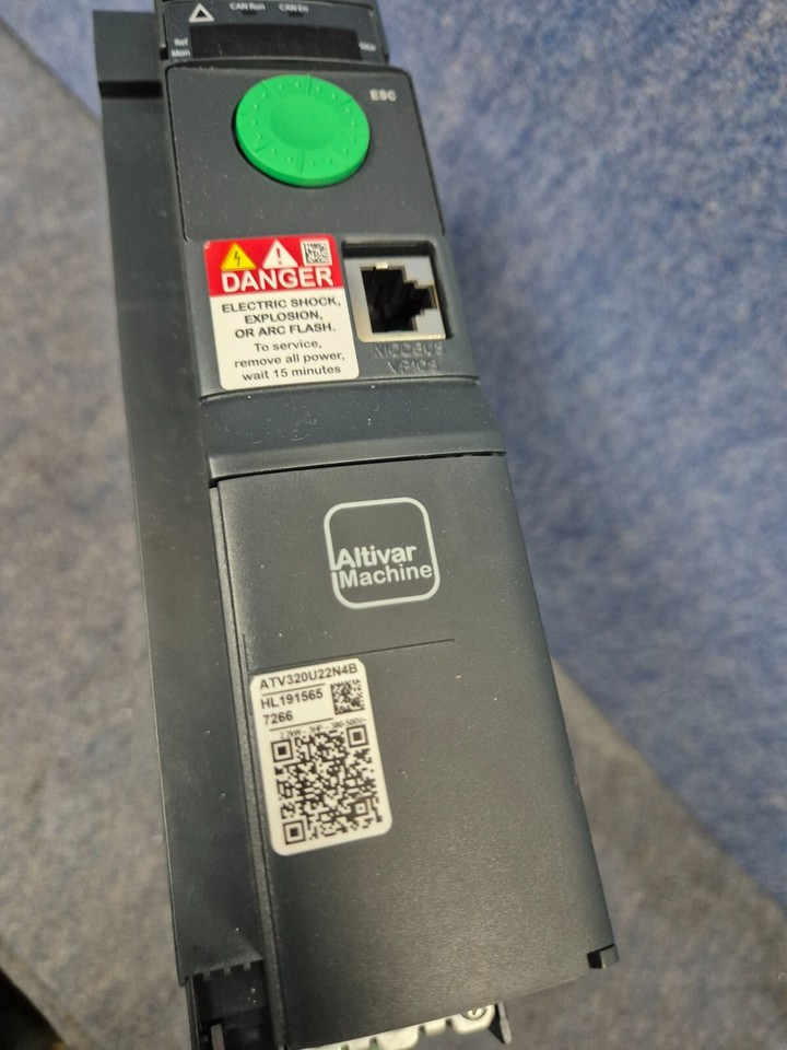 Schneider Electric Altivar 320 ATV320U22N4B Variable Speed Drive 2.2kW ...