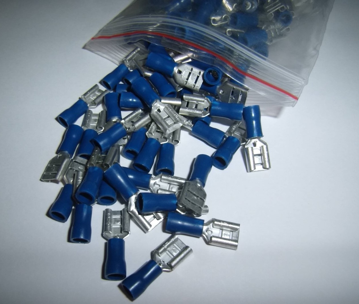 50 Vinyl Female Quick Disconnect Wire Terminals Blue 16-14 AWG Ga ...