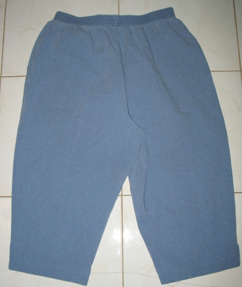 CLASSIC ELEMENTS - MEDIUM - BLUE - 100% COTTON - ELASTIC WAIST CAPRI ...