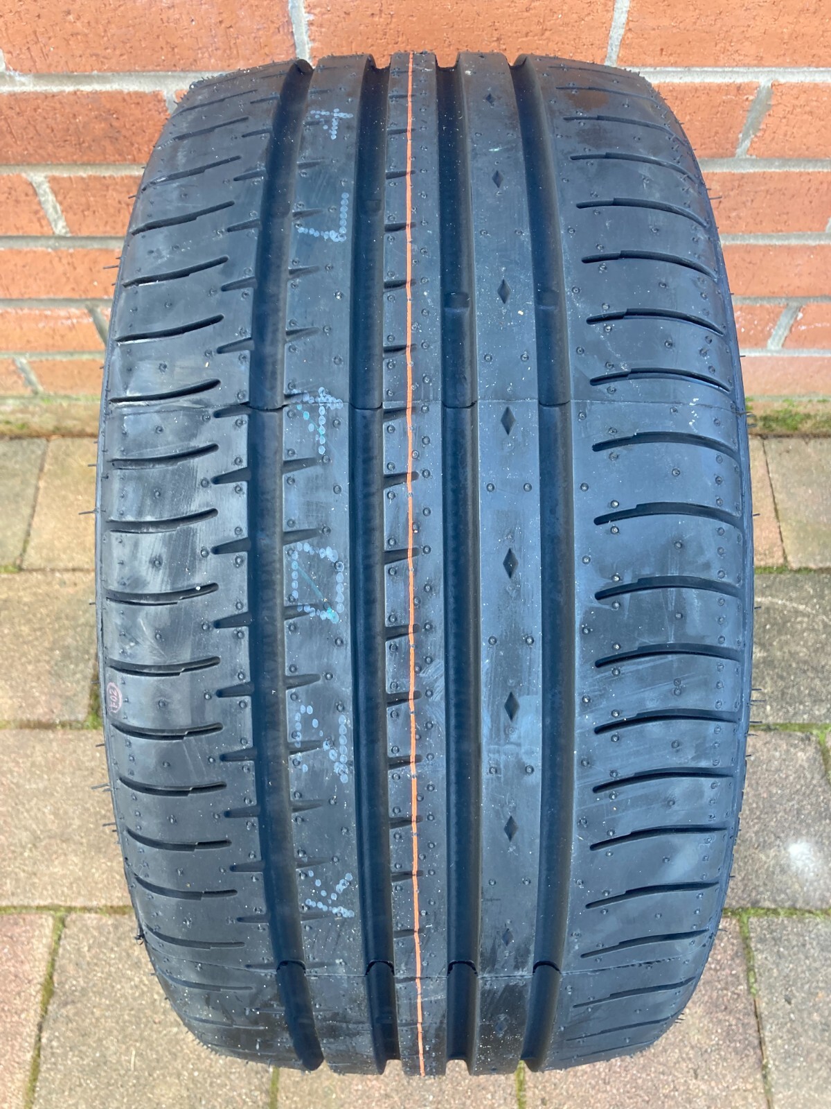 2 x 235/60ZR16 104W XL ACCELERA 235 60 16 EXTRA LOAD TYRES 235/60R16 ...