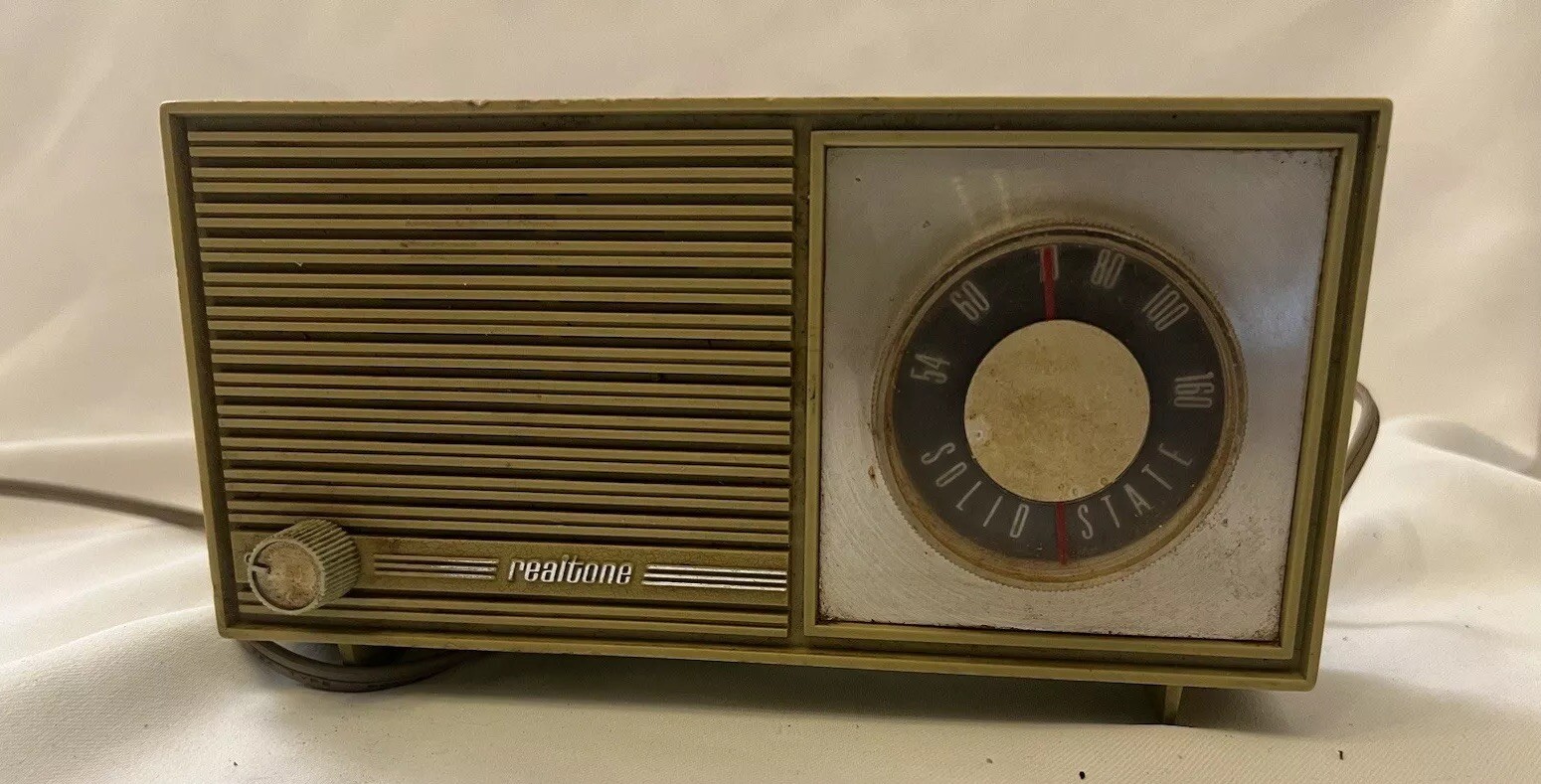REALTONE Vintage All TRANSISTOR AM RADIO MODEL 3109-2 Radio GREAT Movie ...
