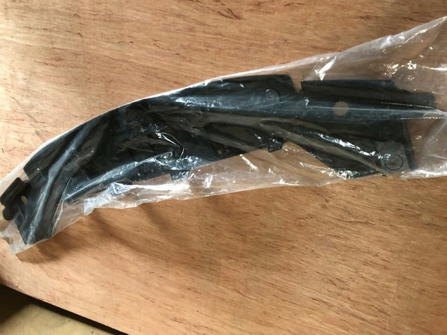 Toyota Prius Xw30 Front Bumper Spoiler 7685147030 76851-47030 Genuine ...