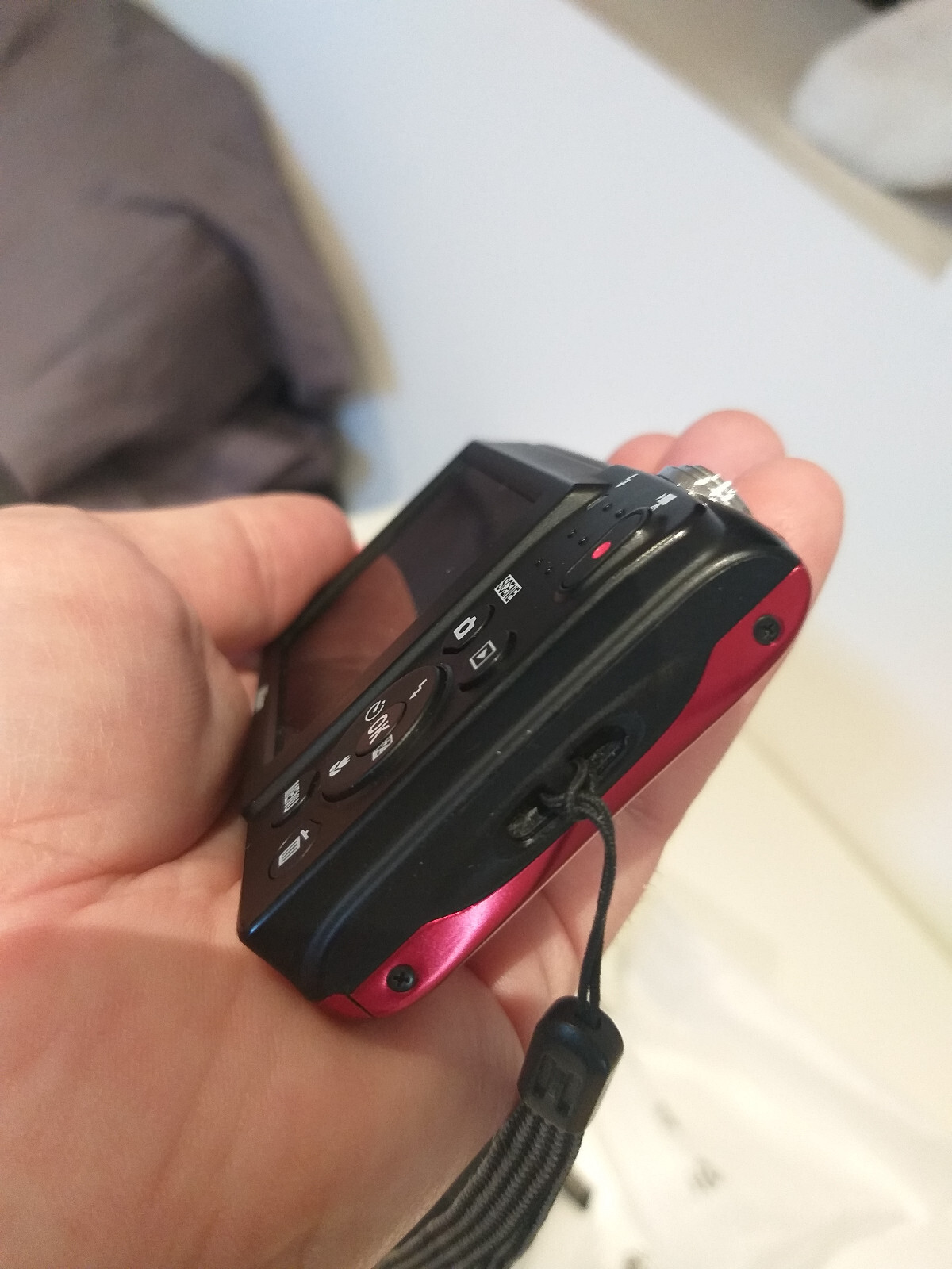 Nikon Coolpix A100 Compact Point & Shoot Digital Camera Box 16 GB SD SEE PICTS | eBay