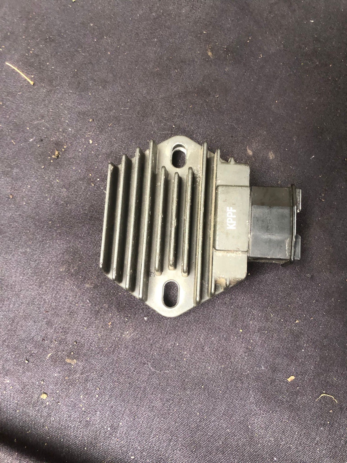 CBR 125 HONDA CBR 125 REGULATOR RECTIFIER CHARGING UNIT | eBay UK