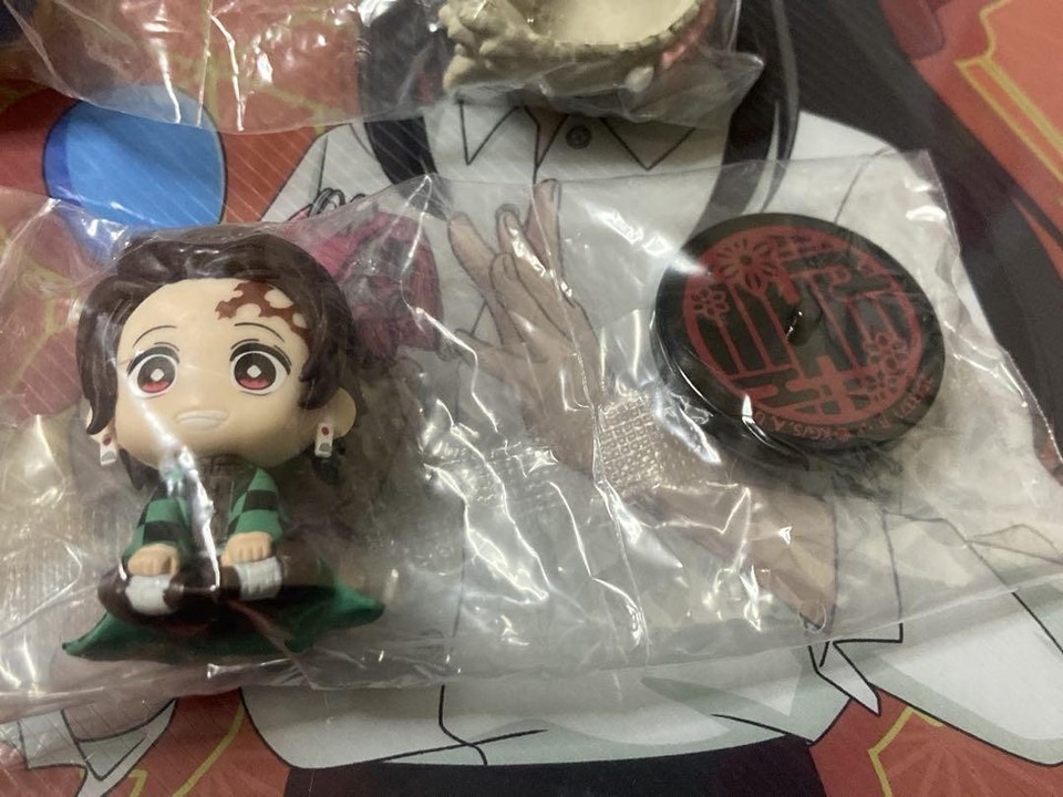 Demon slayer Surerase tai Capsule Toy Gacha Figure Tanji as Pamado〬 | eBay