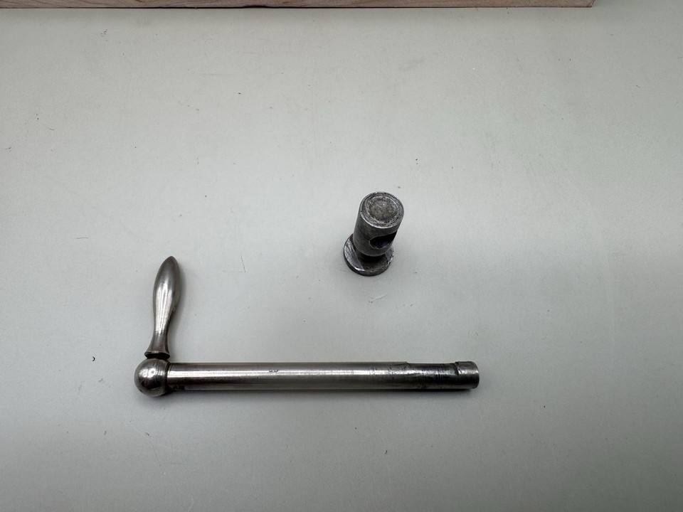 Derbyshire USA 8mm face plate and Headstock Watchmakers Lathe ...