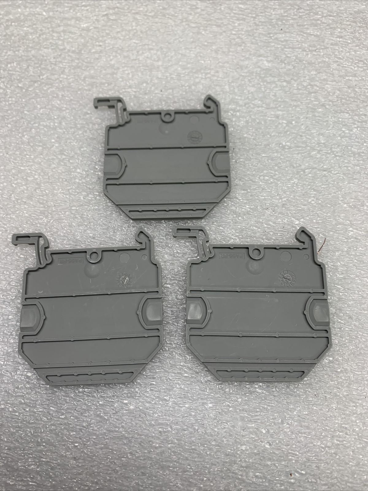 (LOT OF 3) PHOENIX CONTACT 3047167 ATP-UT PARTITION PLATE GRAY 2MM | eBay