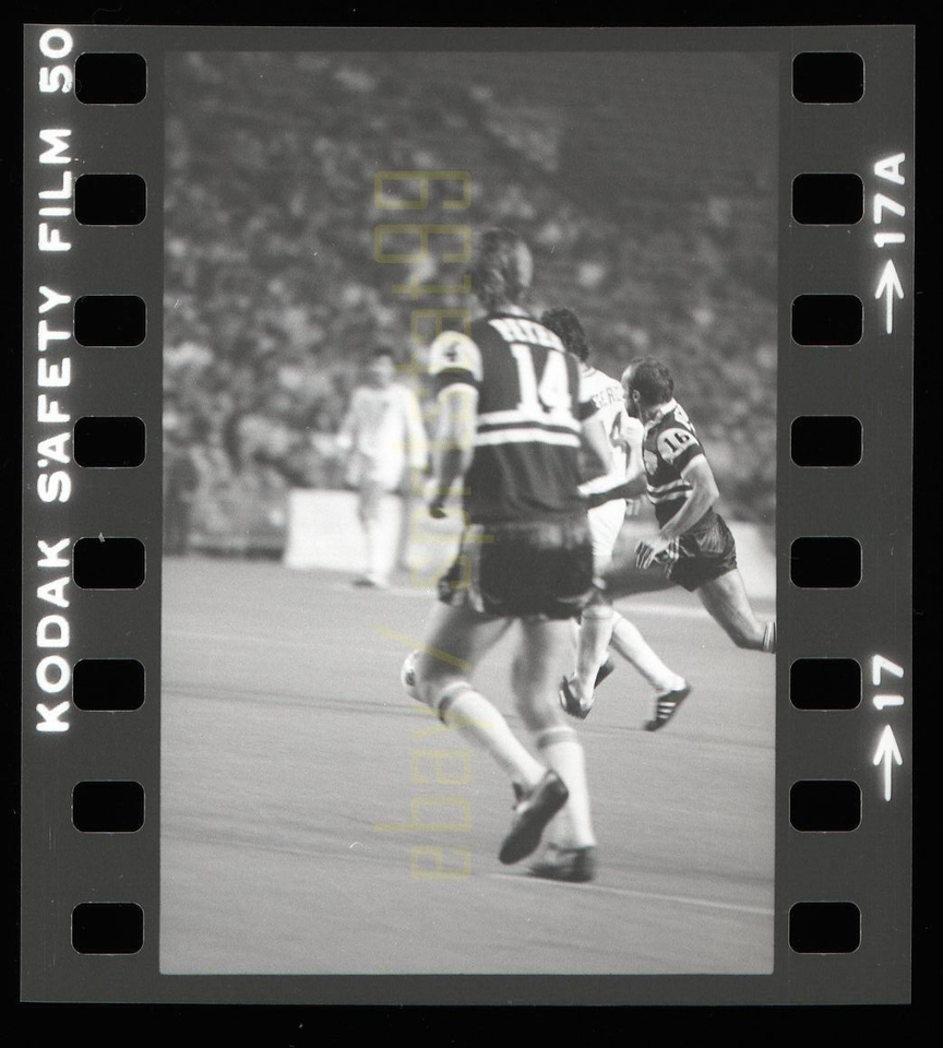 Ingo Peter #14 - CHI Sting / NY Cosmos - 1981 Soccer Bowl - Vtg NASL Negative | eBay