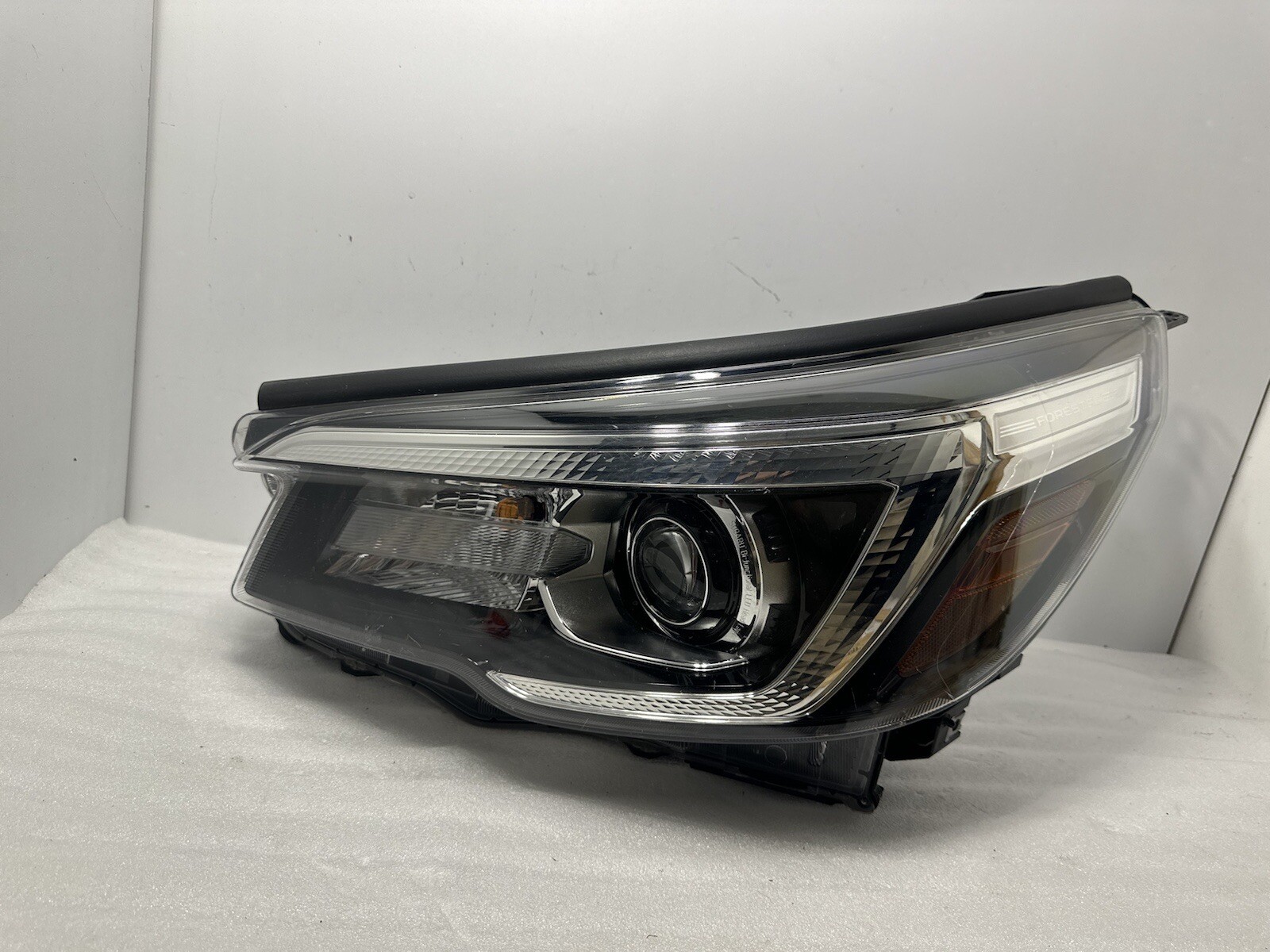 2019 2020 2021 SUBARU FORESTER LEFT DRIVER SIDE HEADLIGHT W/O AFS LED ...