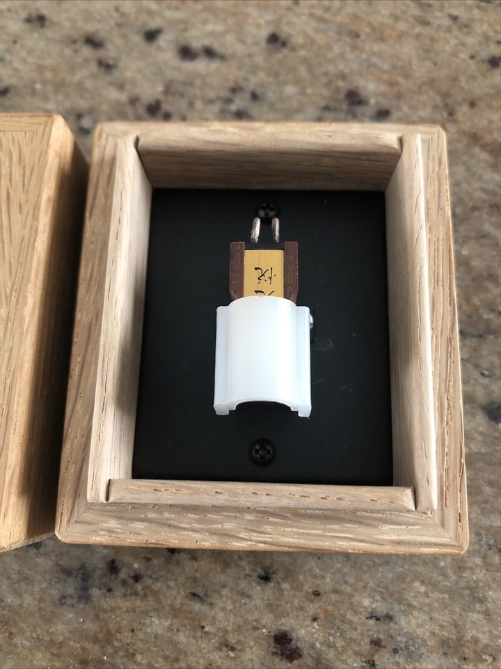 Koetsu Rosewood Signature Moving Coil MC Cartridge New Boxed Serial No ...