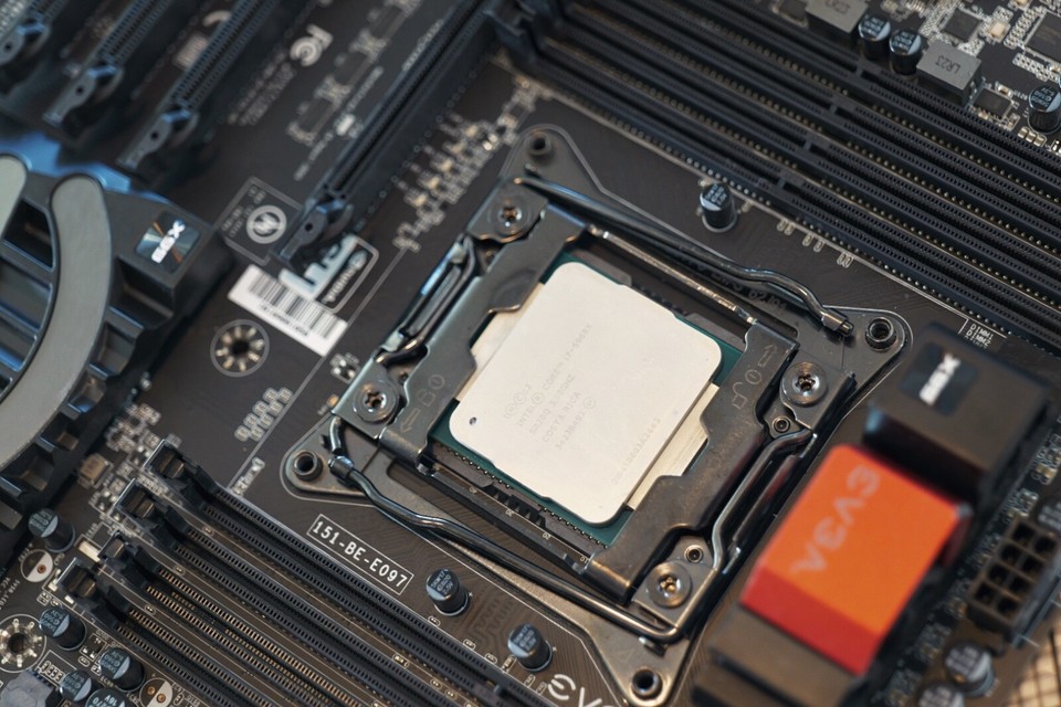 EVGA X99 FTW-K, LGA 2011v3, include Intel i7-5960X CPU + Quad-GPU LLM ...