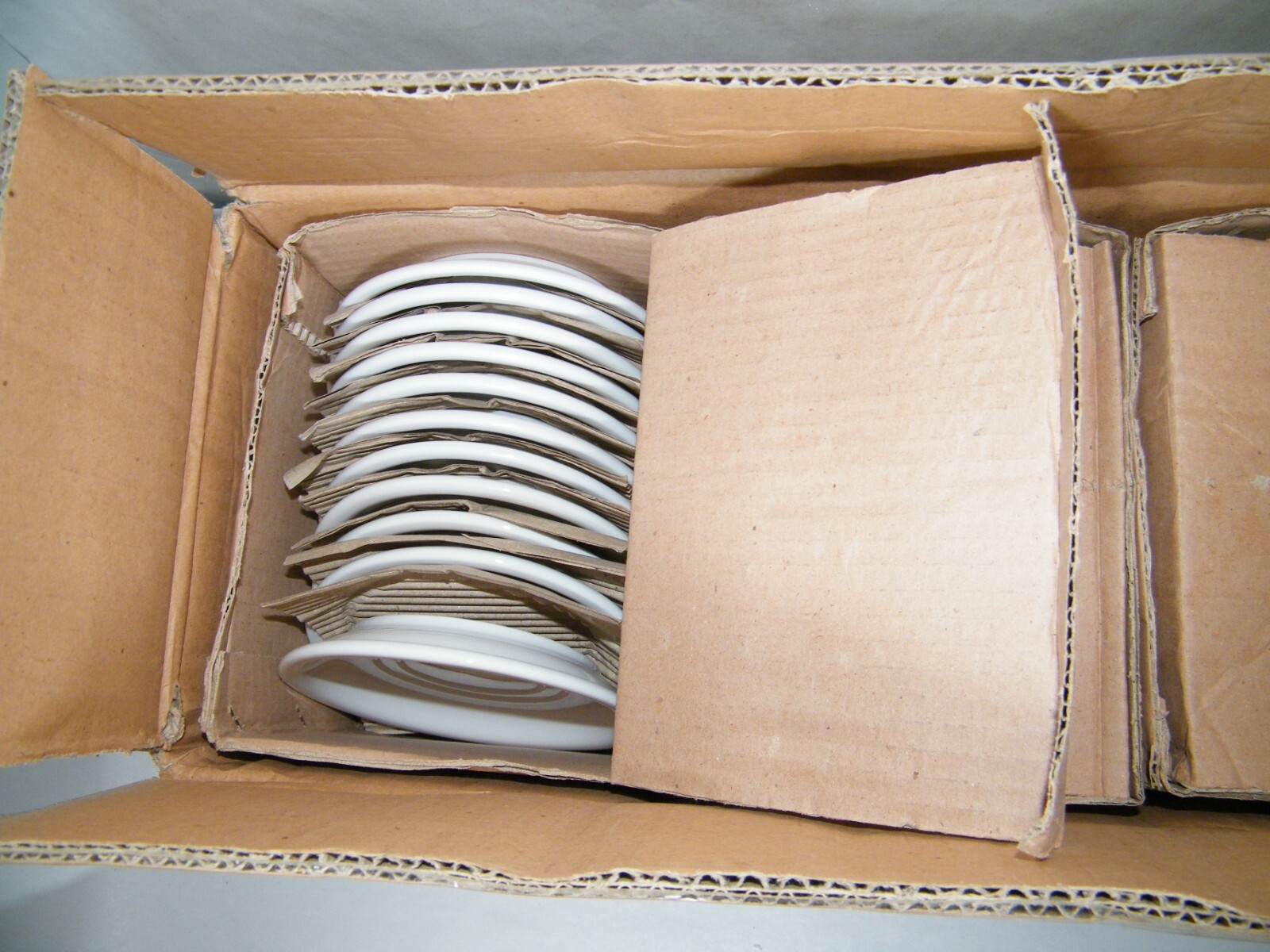 WORLD TABLEWARE LIBBEY #840-215-005, 5.5" DOUBLE WELL SAUCERS (34) PACK ...