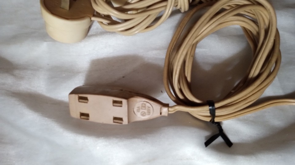Vintage Brown Extension Cords Lot – 2-Prong Holiday Light Cords (2pcs ...