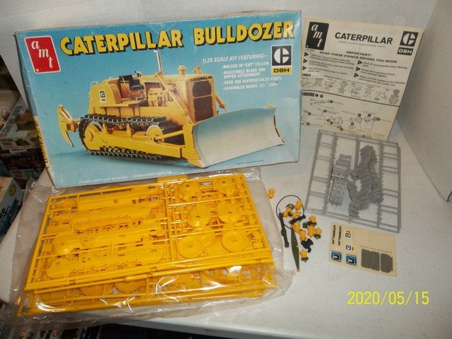 AMT Caterpillar D8h Bulldozer Kit 1 25 for sale online | eBay