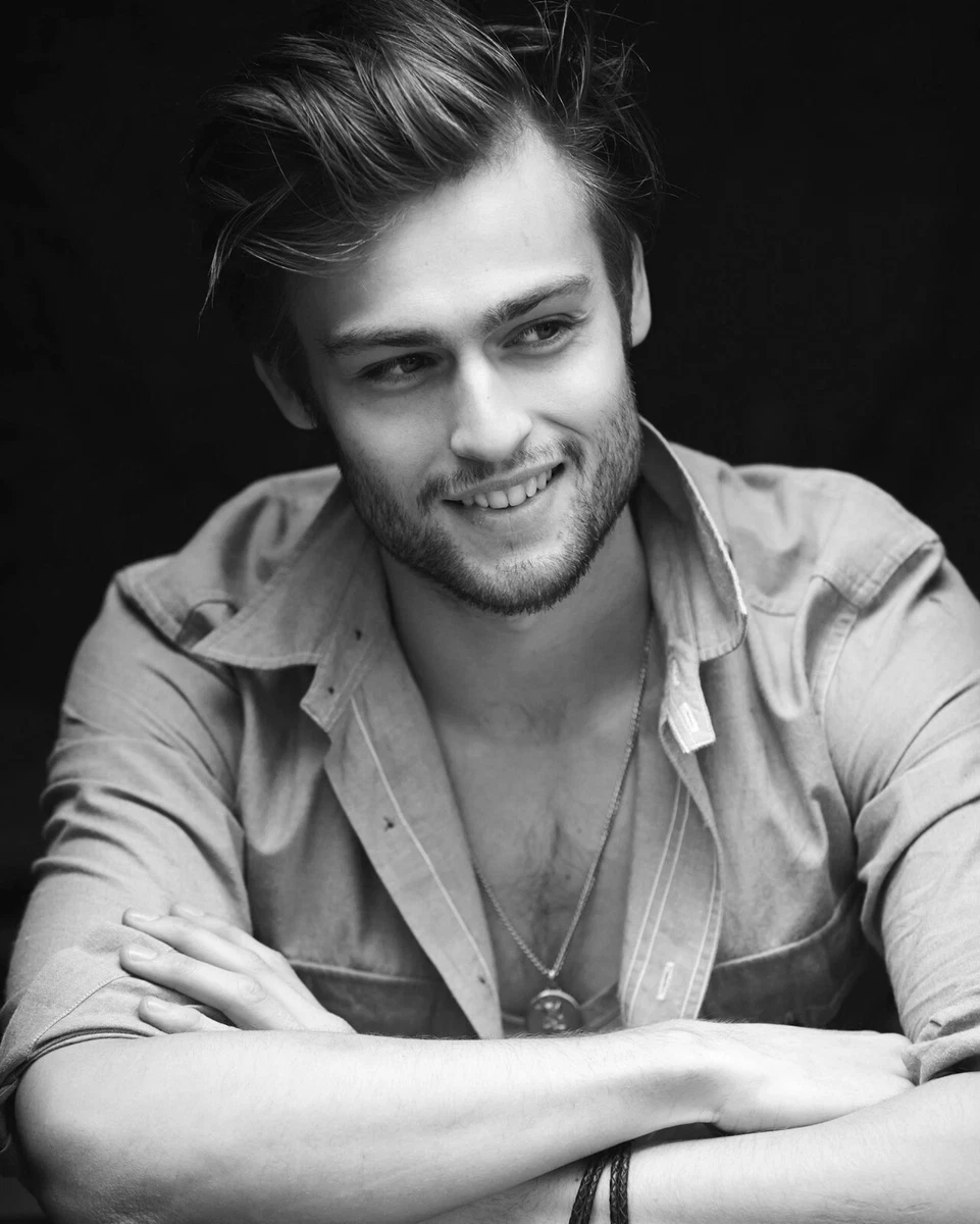Douglas Booth Shirtless